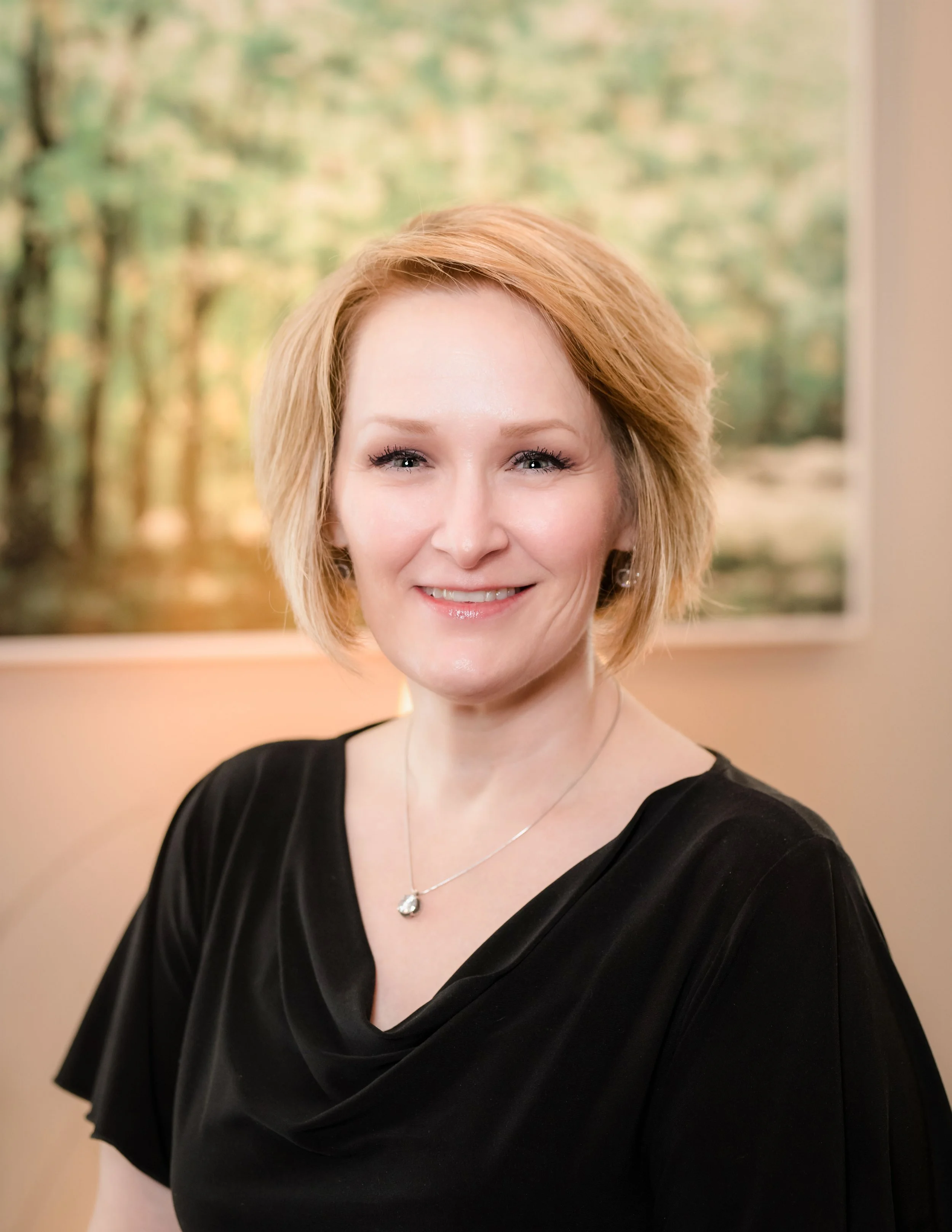 Meet the Team: Holly Thomas (EMDR, Walk Therapy, Addiction Specialist ...