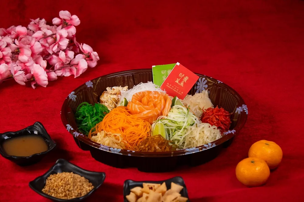 How To Lo Hei Yusheng in Singapore? — Suki-Ya