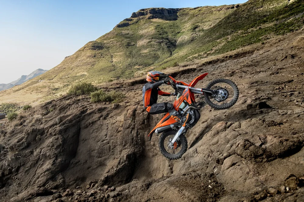 THE 2025 KTM EXC LINE-UP MOVES THE GOALPOSTS EVEN FURTHER — The Enduro ...