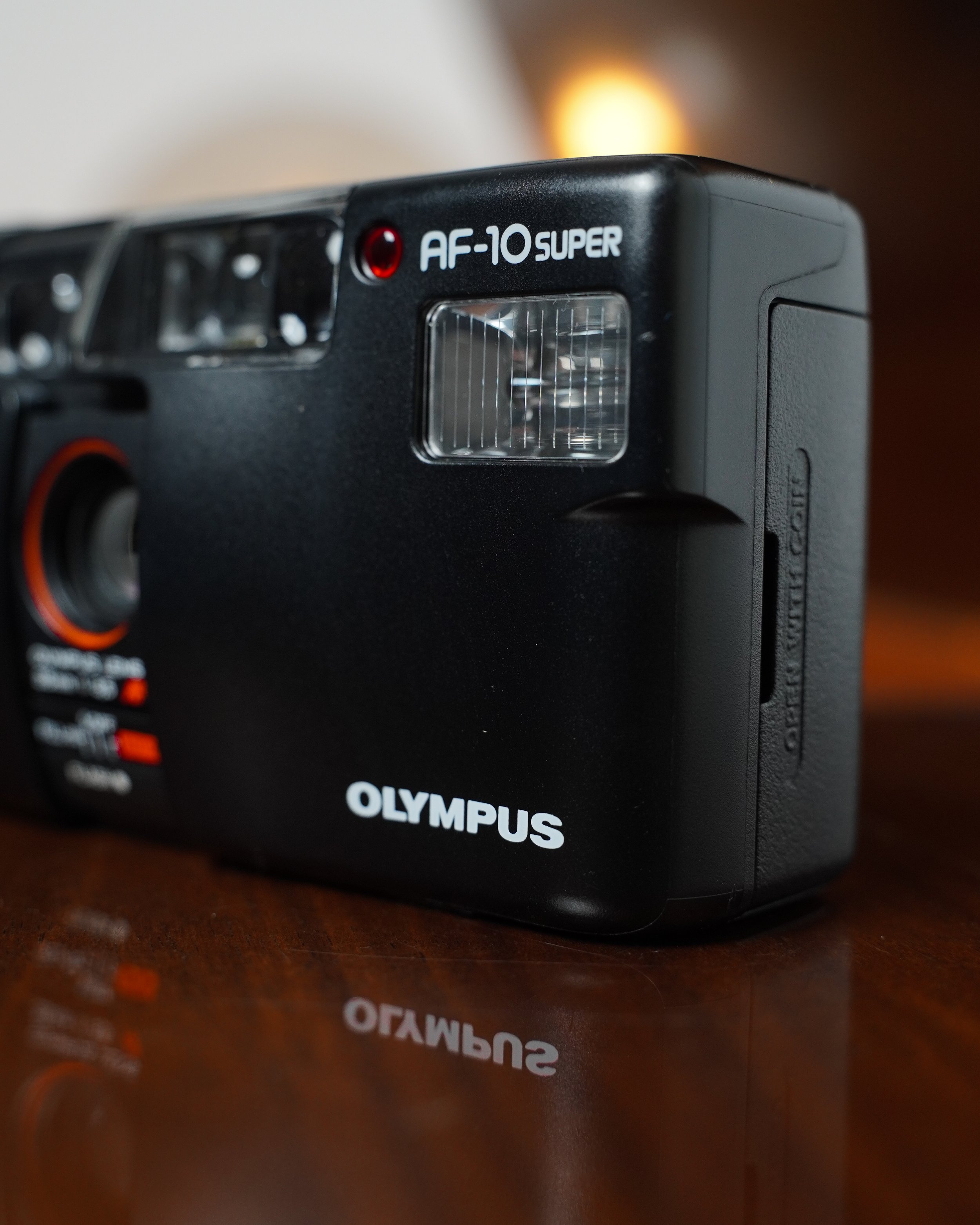 Analog film cameras shipping worldwide from Germany — Analogthriftshop