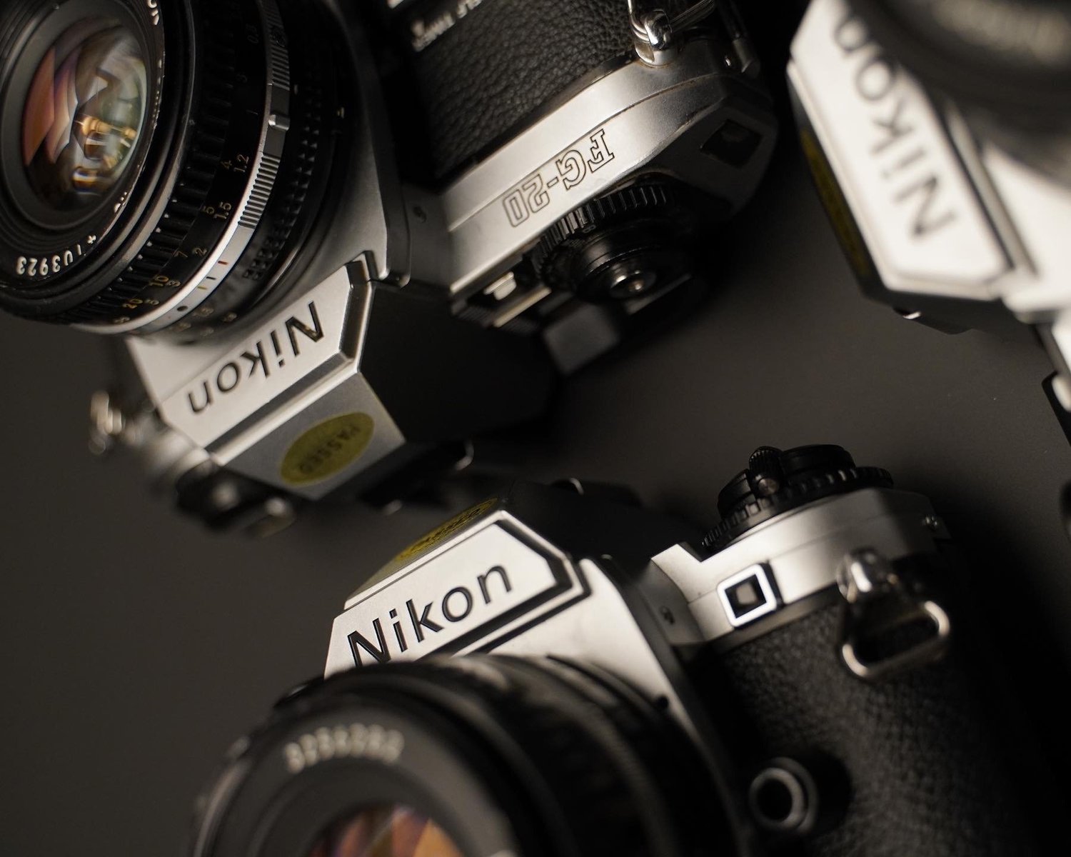 Analog film cameras shipping worldwide from Germany — Analogthriftshop