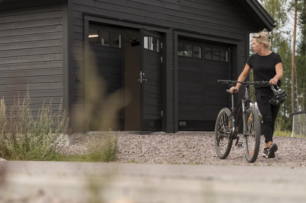 Slagport – Måttanpassad Garageport – Trä — Edsbyporten