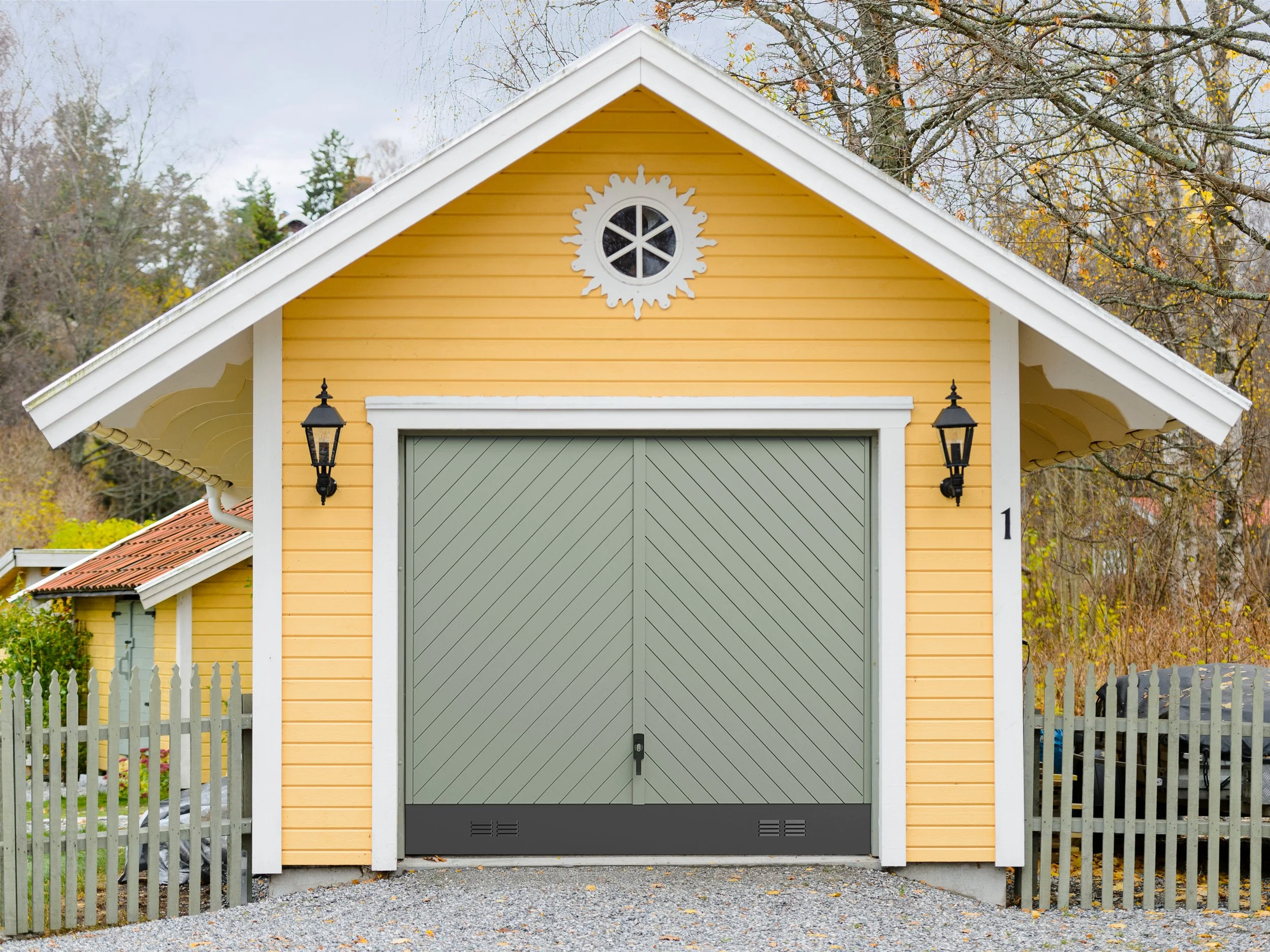Slagport – Måttanpassad Garageport – Trä — Edsbyporten