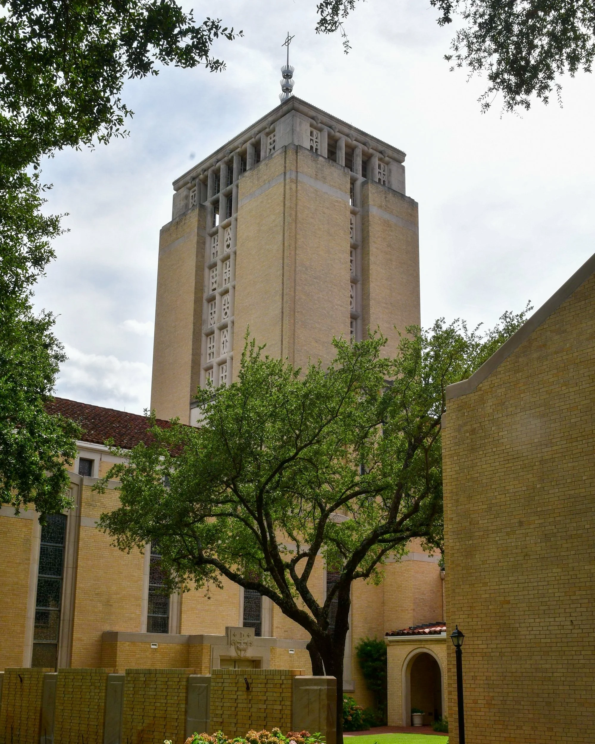 Christ the King Catholic Church - Catholic Church in Dallas, TX