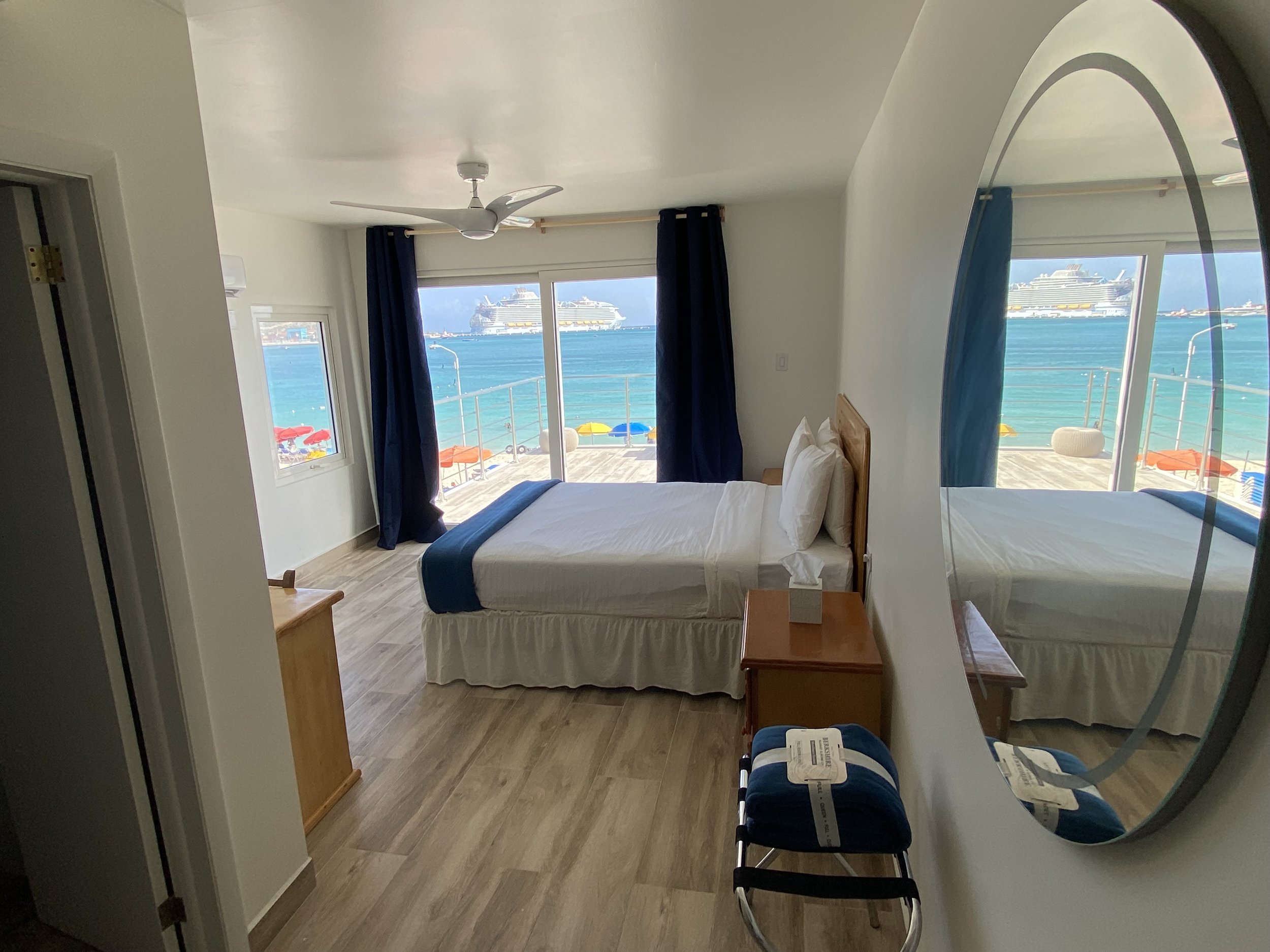 Gallery 1 — Seaview Beach Hotel St. Maarten