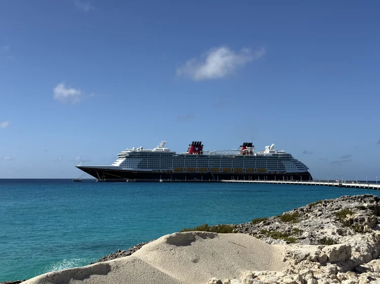 How to Transfer a Cruise Booking to a Travel Agent — MainStreet Travel ...