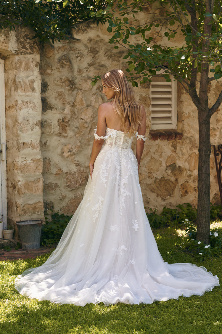 Juliette Collection | Romantic Bridal Styles — White April