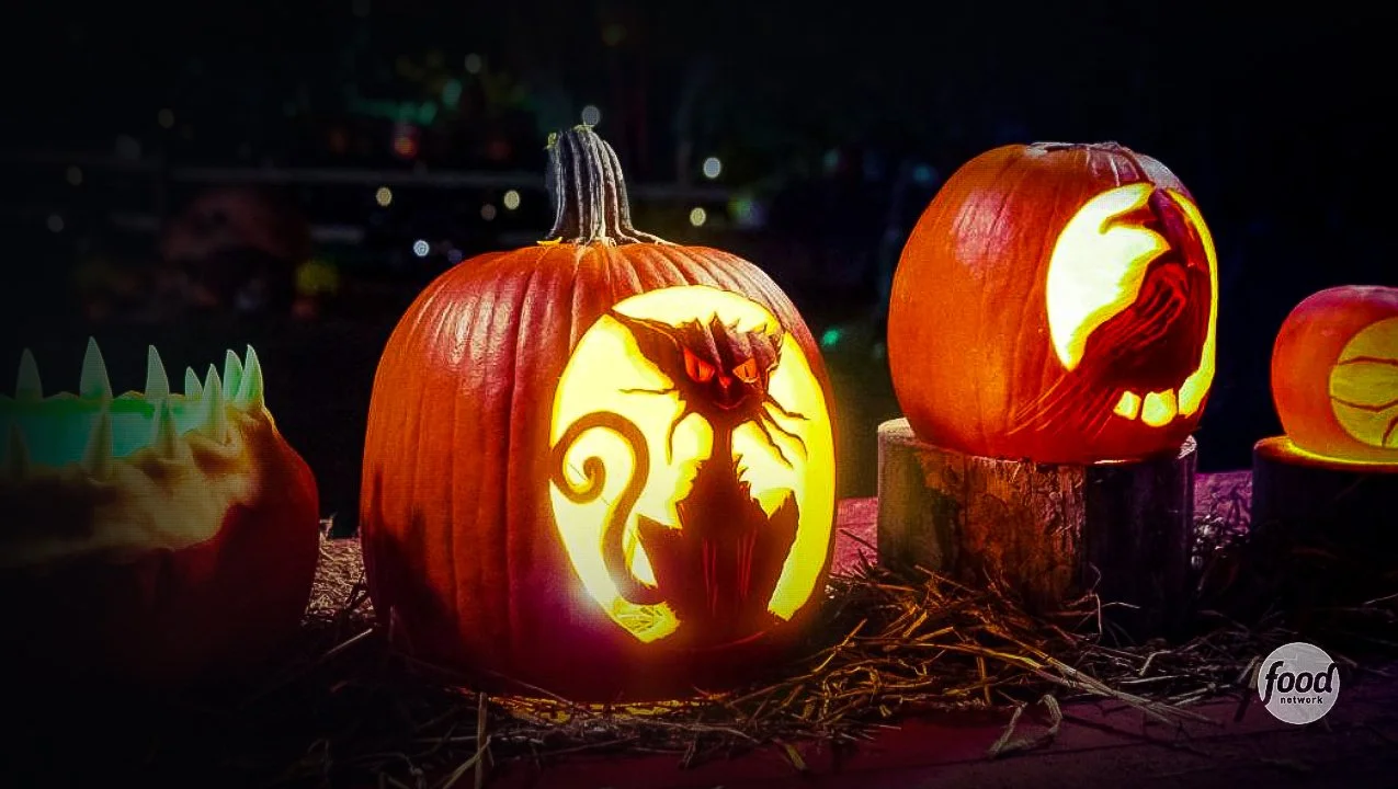 Adam Bierton- Professional Pumpkin Carver