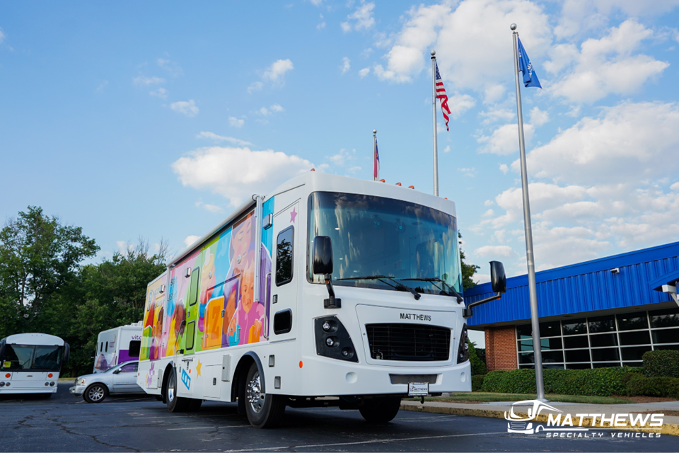 ClassCoachPics — Matthews Specialty Vehicles