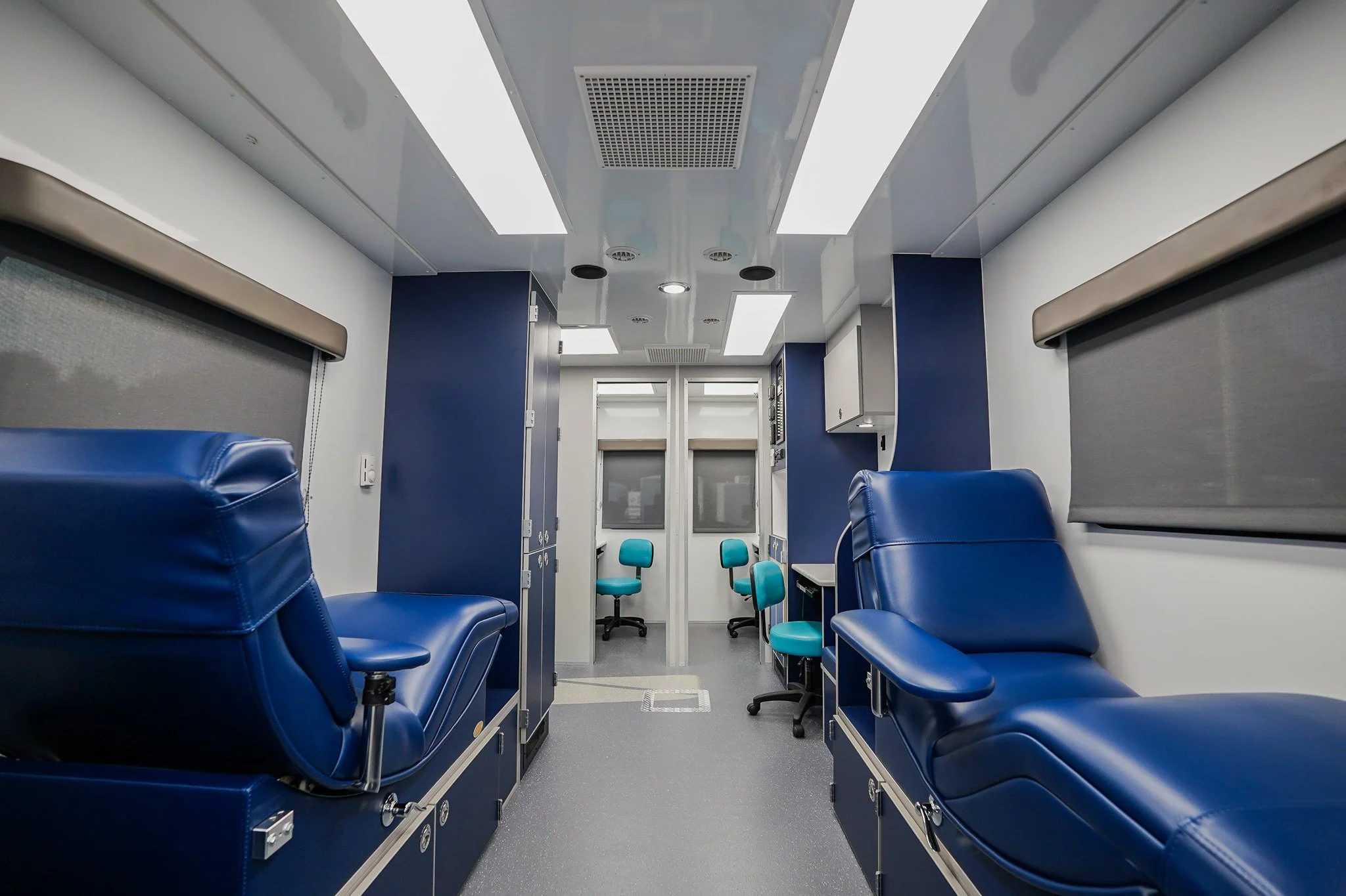 Bloodmobiles For Sale - Customized Mobile Blood Donation Vehicles ...