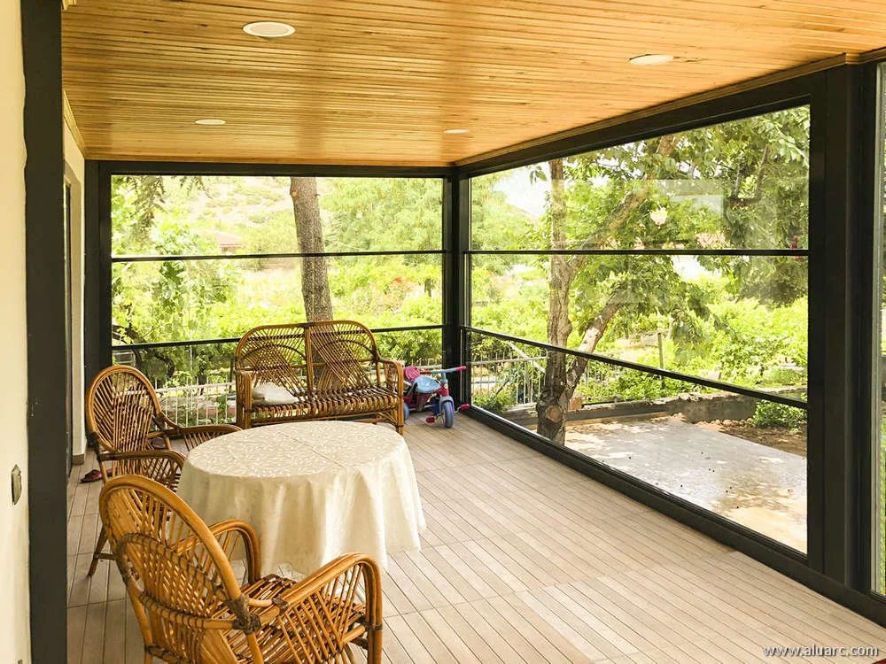 Slide Clear - Inspired Outdoor Spaces