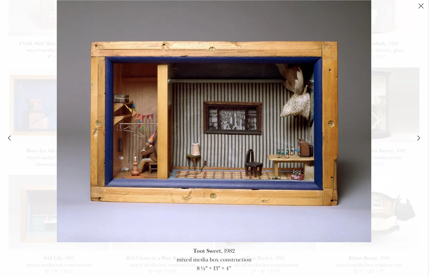 Display every detail: Lightbox Studio for Miniature art portfolios — Beyondspace