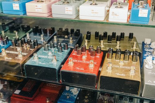 Effects Pedals — Lightning Joe's Guitar Heaven