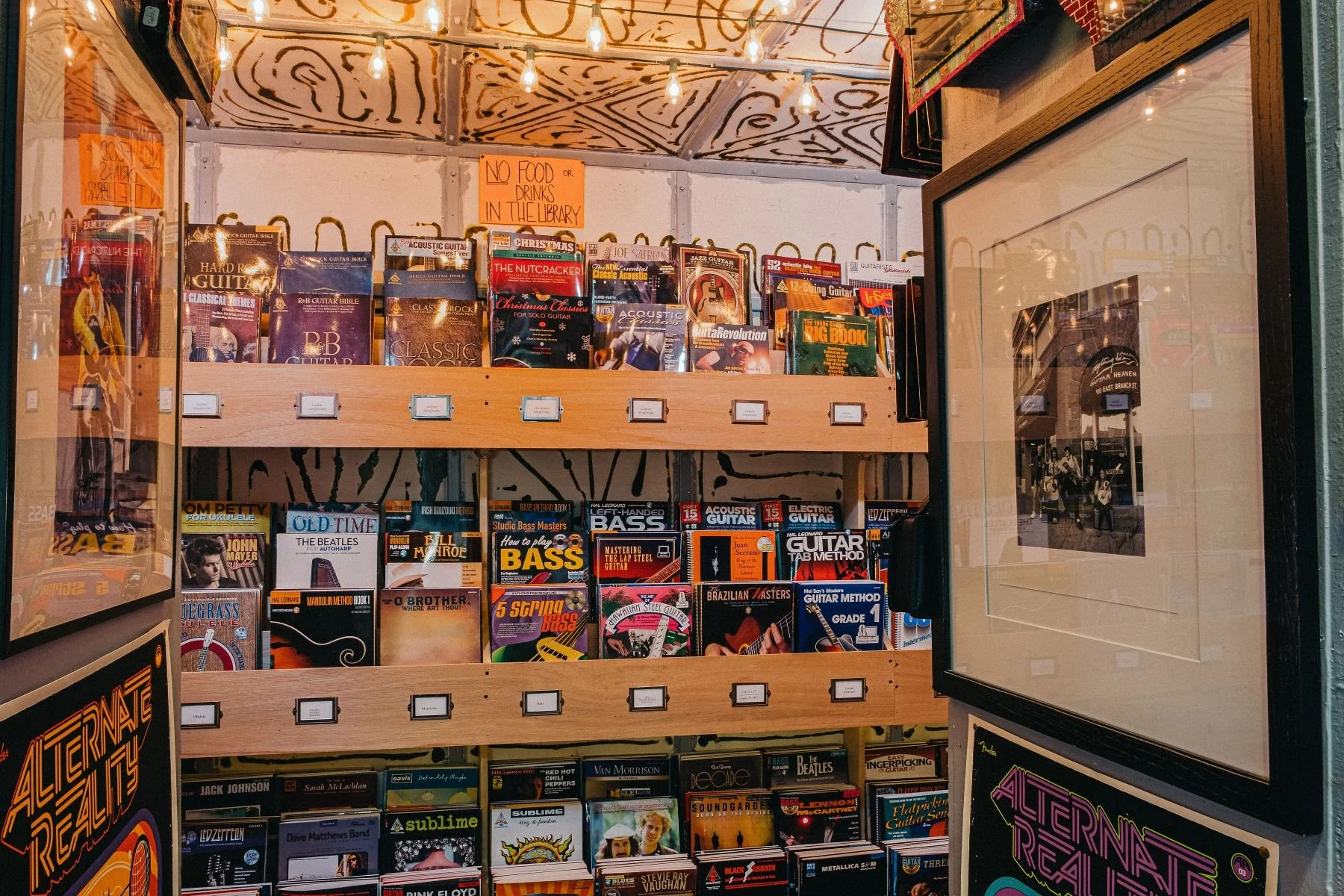 Lightning Joe's Guitar Heaven