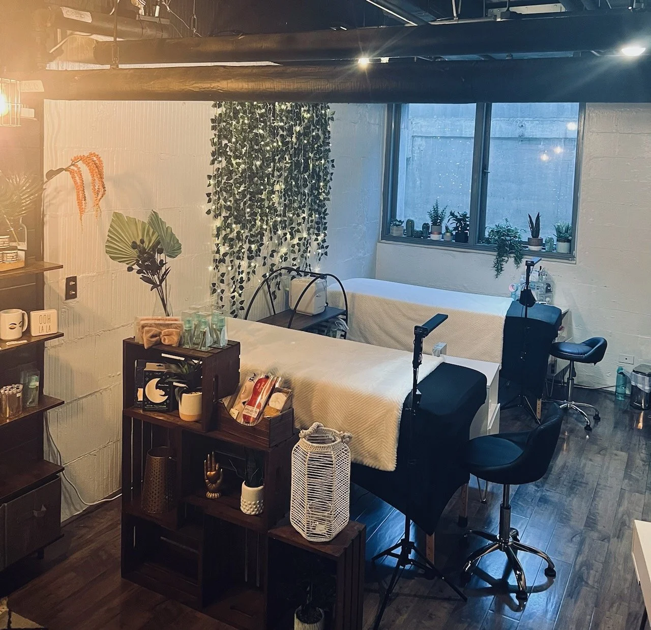 Shop, Dine & Explore in The Basement