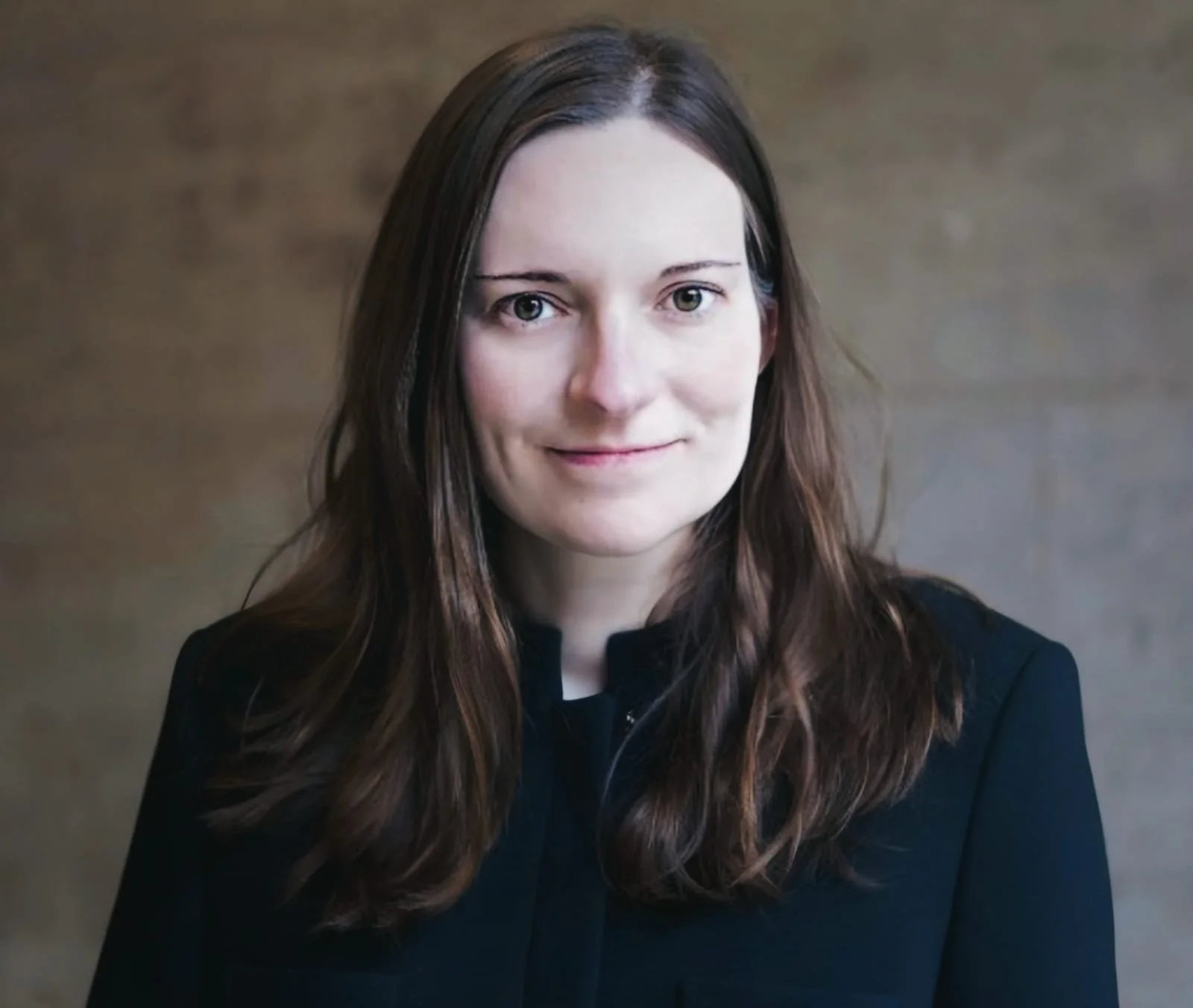 Germany: Protestors Verbally Assault Petra Sorge While Reporting on ...