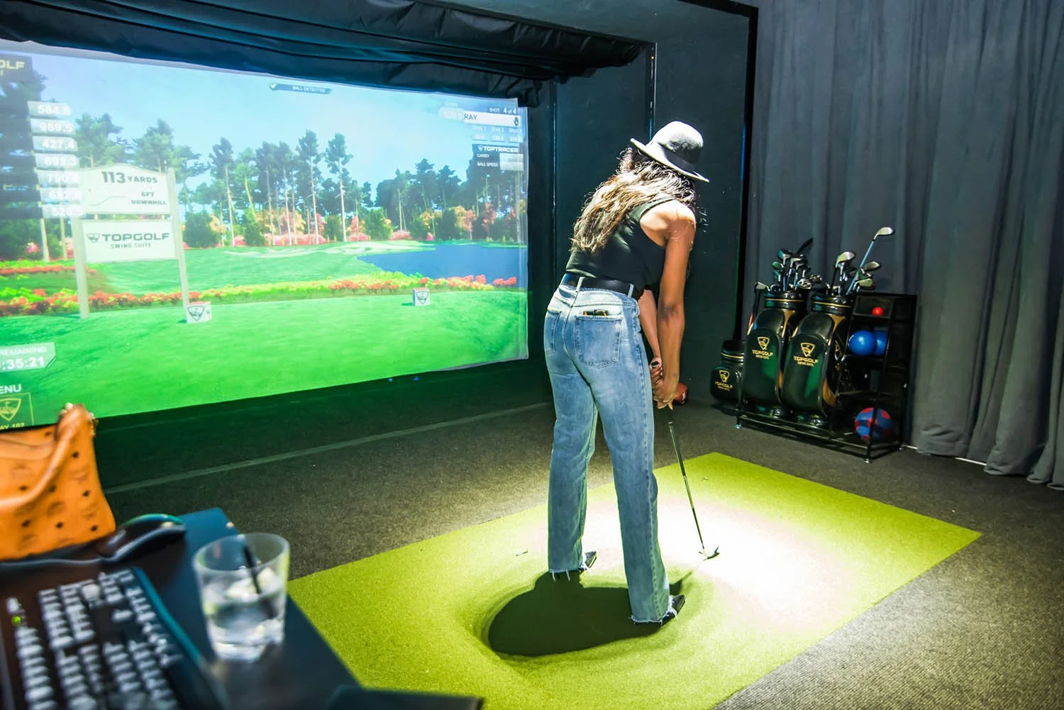 TOPGOLF SWING SUITE — Forum Social House