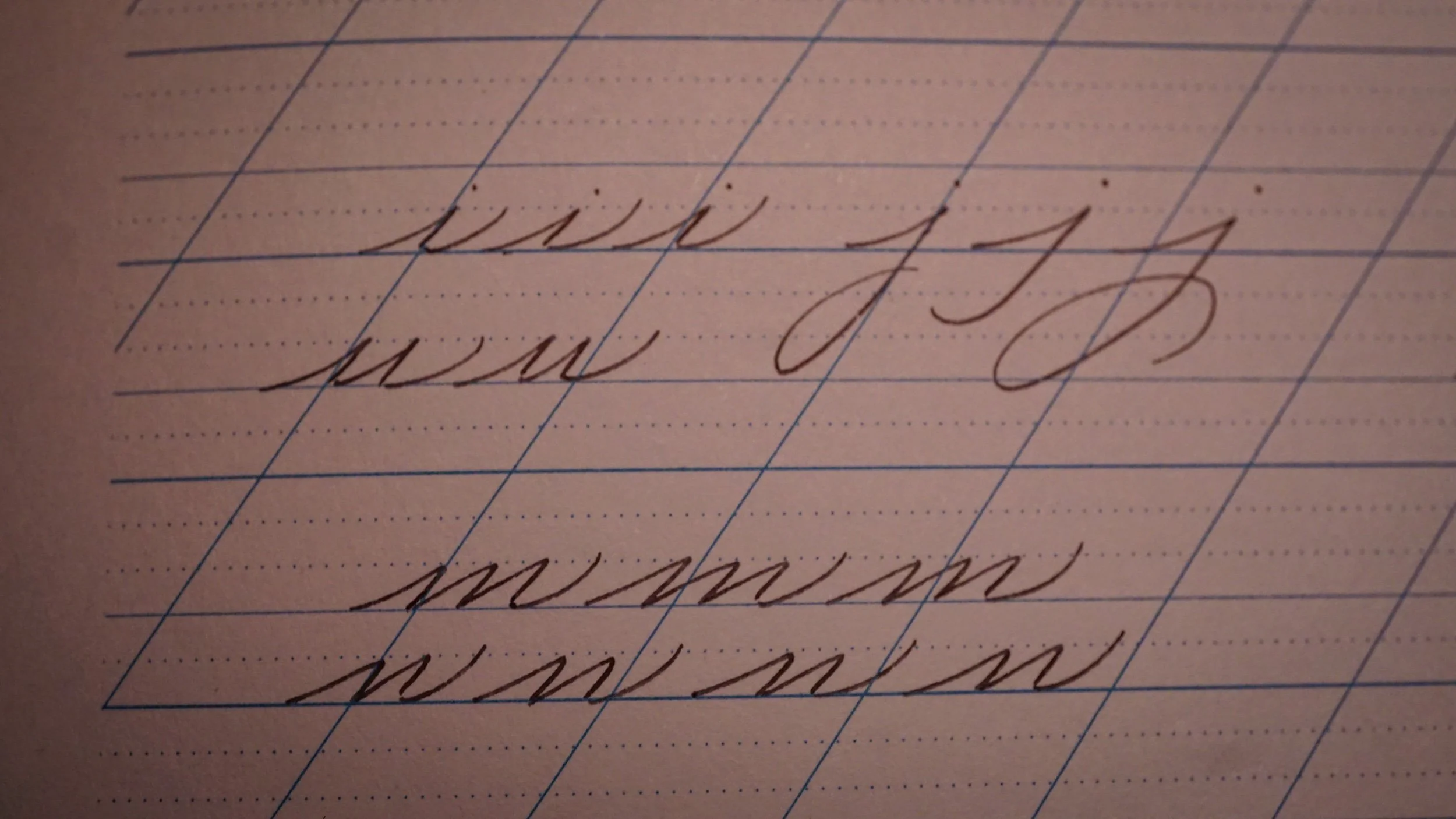 How To Write Pretty Cursive Handwriting