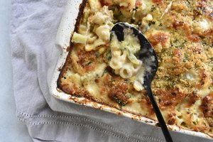 CREAMY TUNA BROCCOLI MORNAY — Wholesome by Sarah