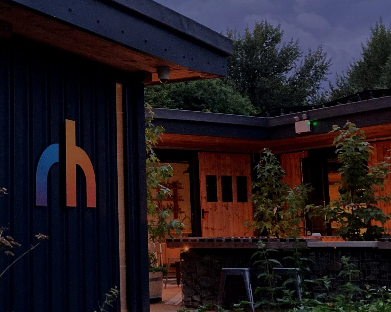 Riverside House website