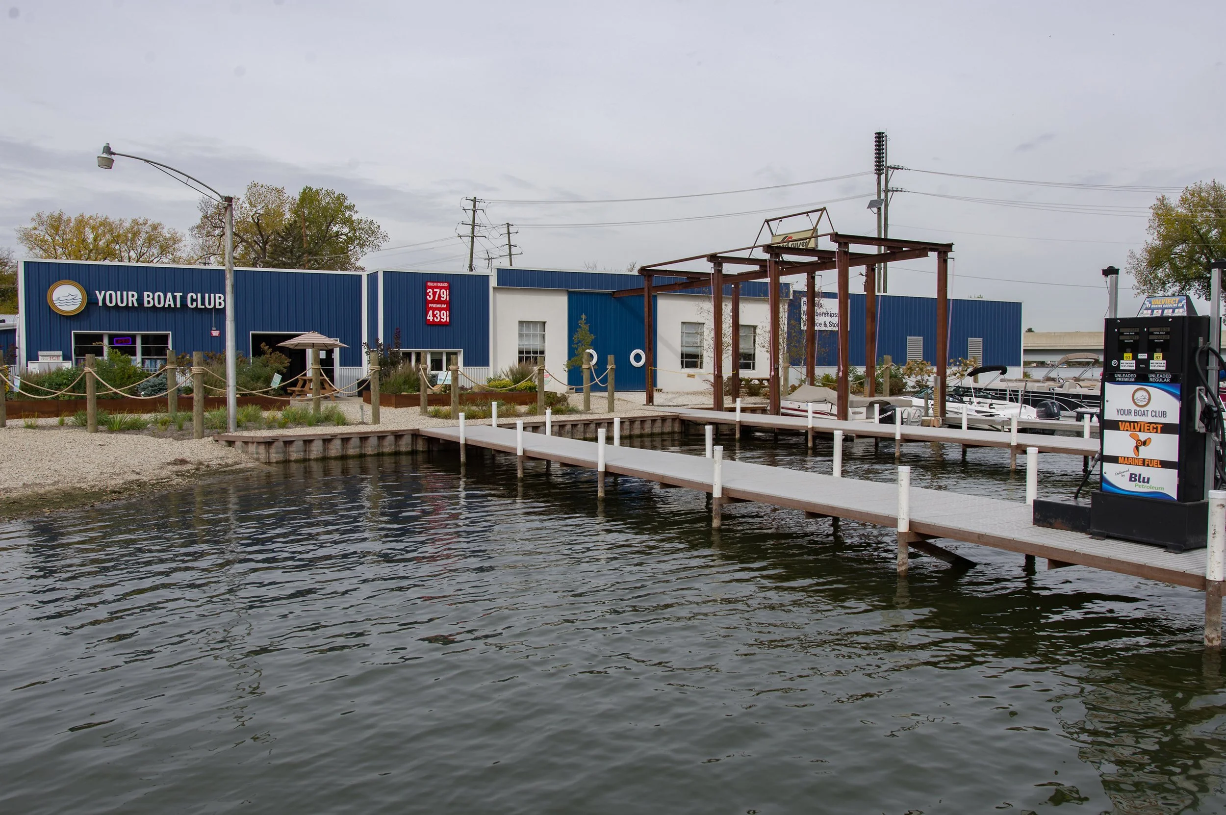 Boat Rentals Chain O'Lakes, IL — Your Boat Club