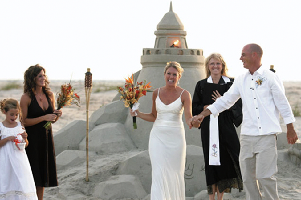 Wedding Sand Art | Sand Castle For Your Wedding Venue — Team Sandtastic ...