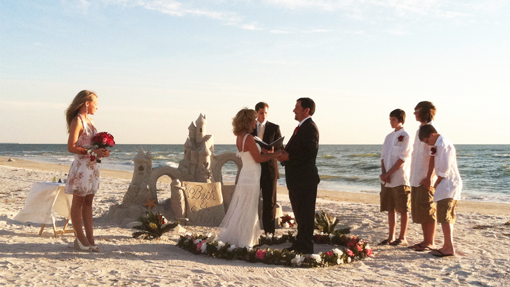 Wedding Sand Art | Sand Castle For Your Wedding Venue — Team Sandtastic ...