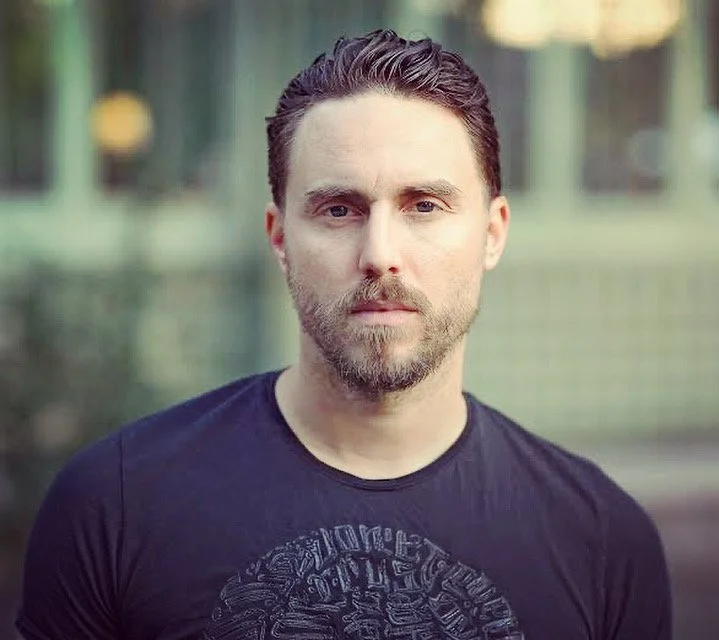 Aksel Ustun — Fernanda Ribas Management