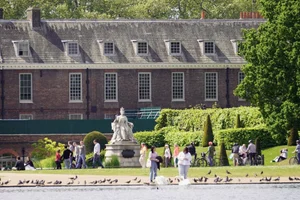 Princess Diana in London - free London walking tour with a map-London by An