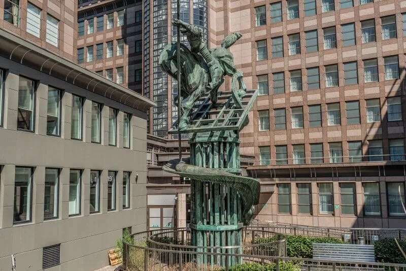 16 Reasons to Visit London’s Legendary Fleet Street-London by An