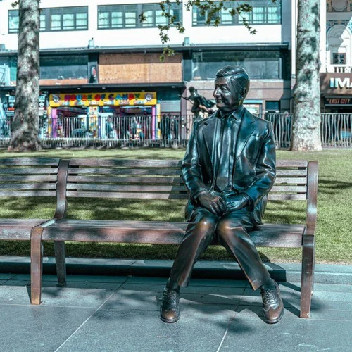 Mr. Bean statue in London - where to find the most popular London ...