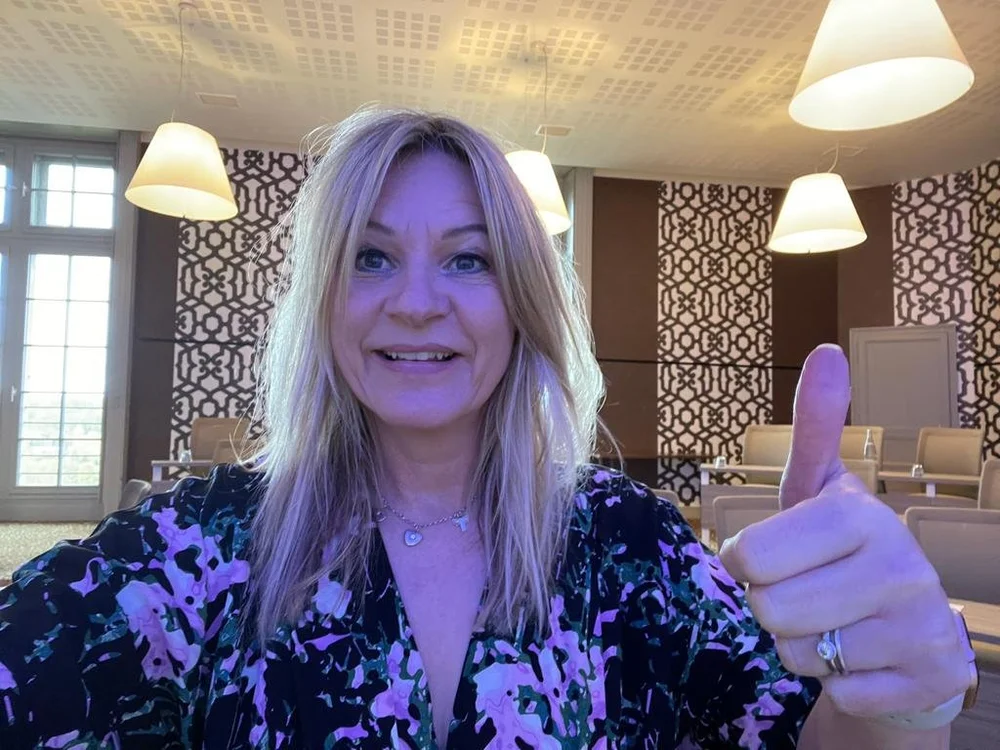 General 2 — PresentersInc