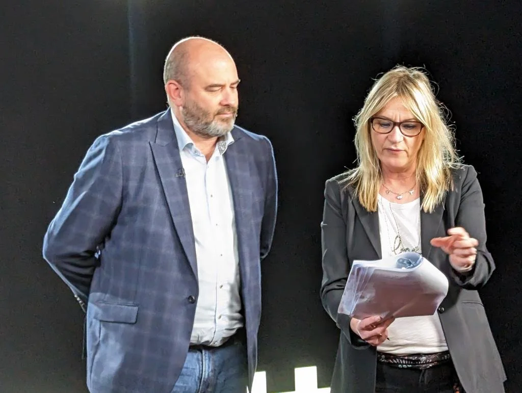 General 2 — PresentersInc