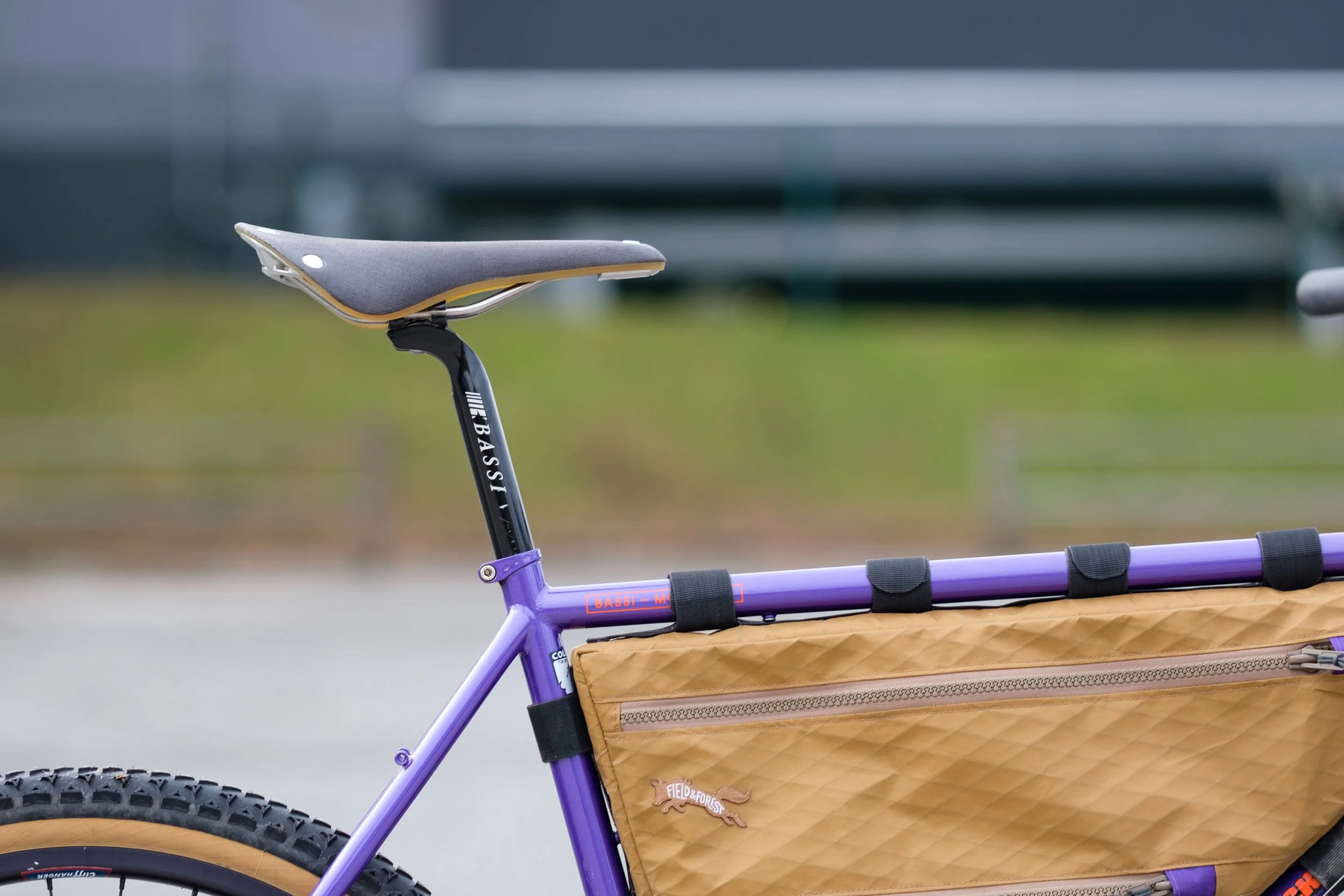 Bassi Hog's Back - Bikepacking.com Review Edition (58cm) — Kissing ...