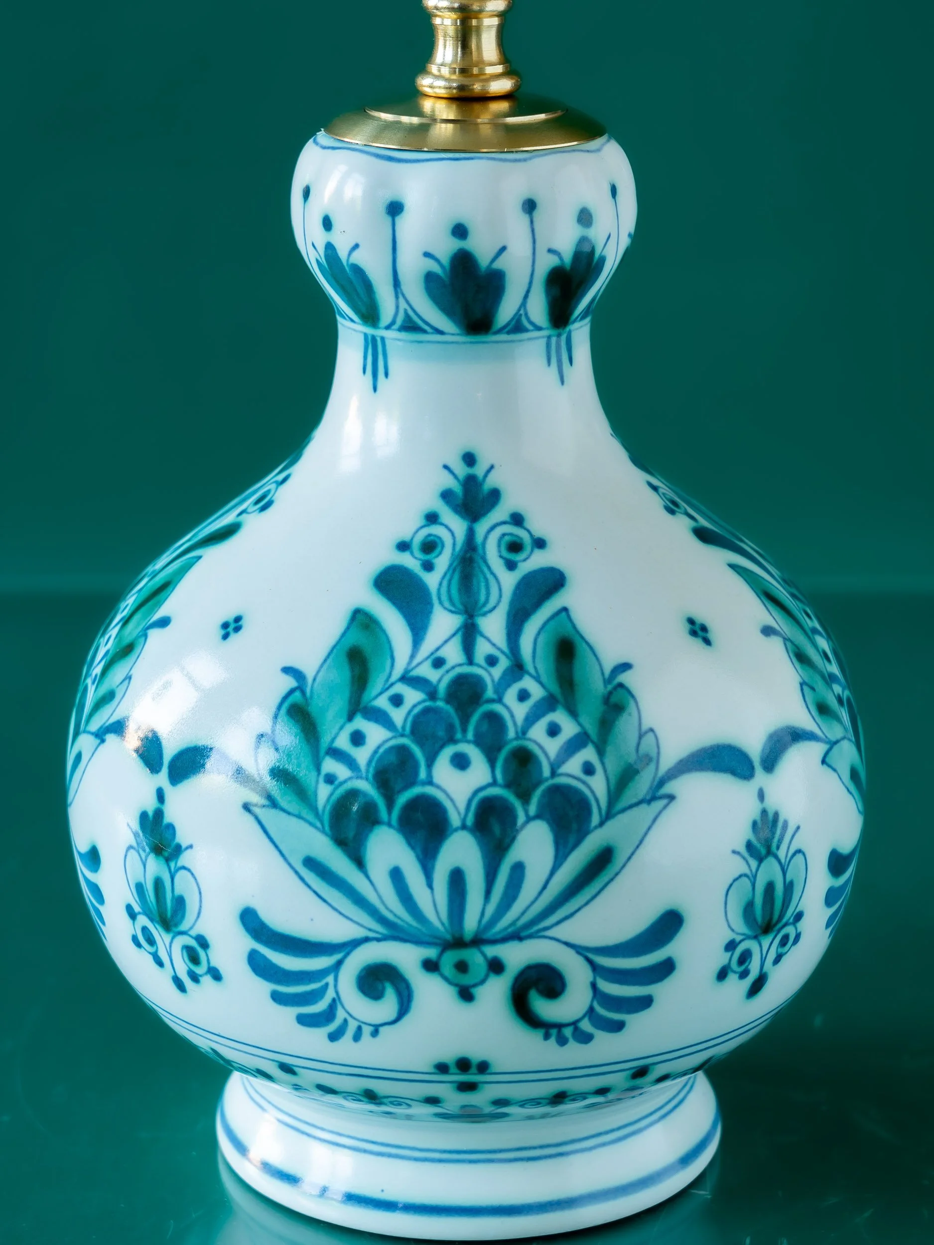 Royal Delft Delvert Vintage Table Lamp, Liberty London Shade – Athena
