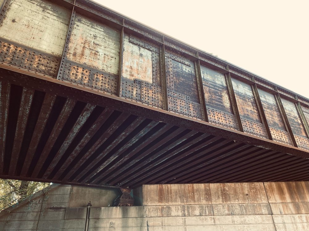 Underpass Bar & Grill