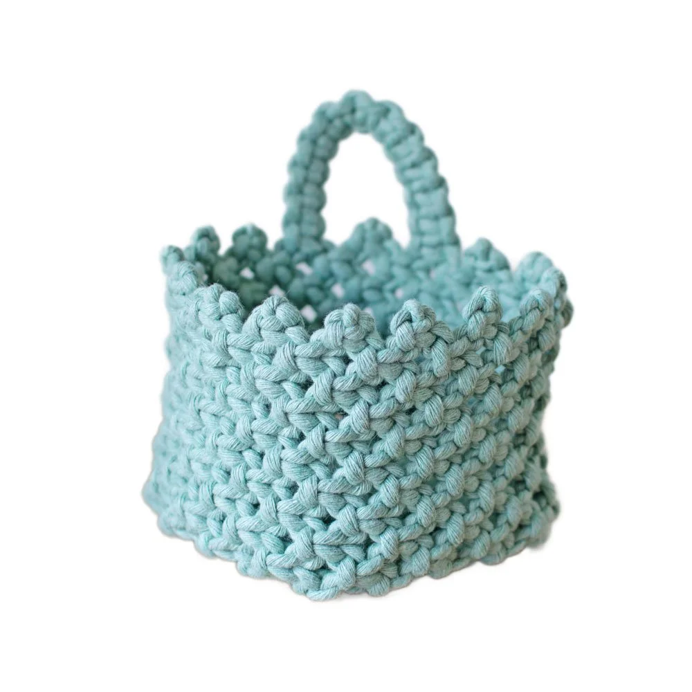 DIY Daisy Chain Macrame Plant Hanger Kit — That Knot Place