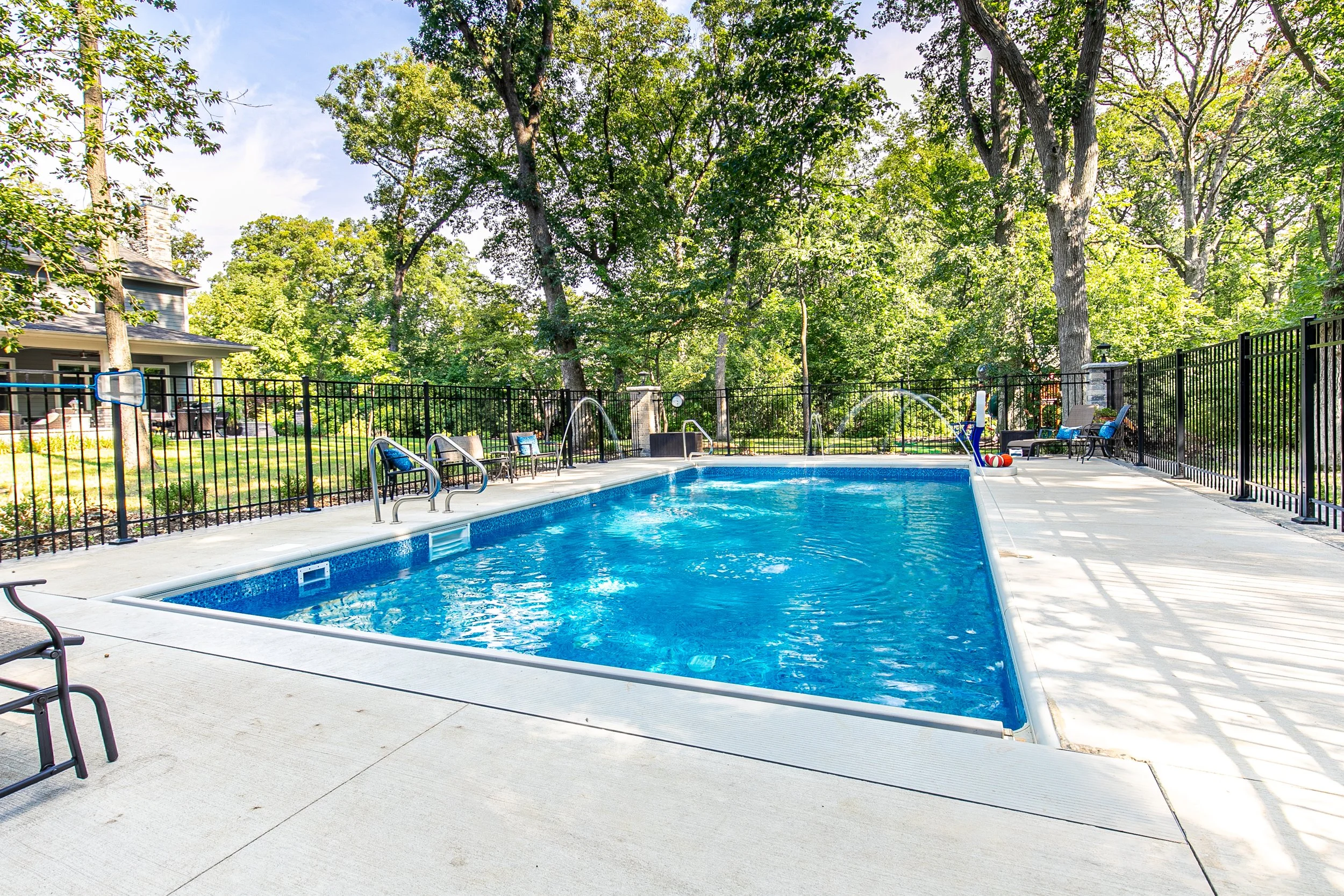 Backyard Getaway — Poolscapes Midwest
