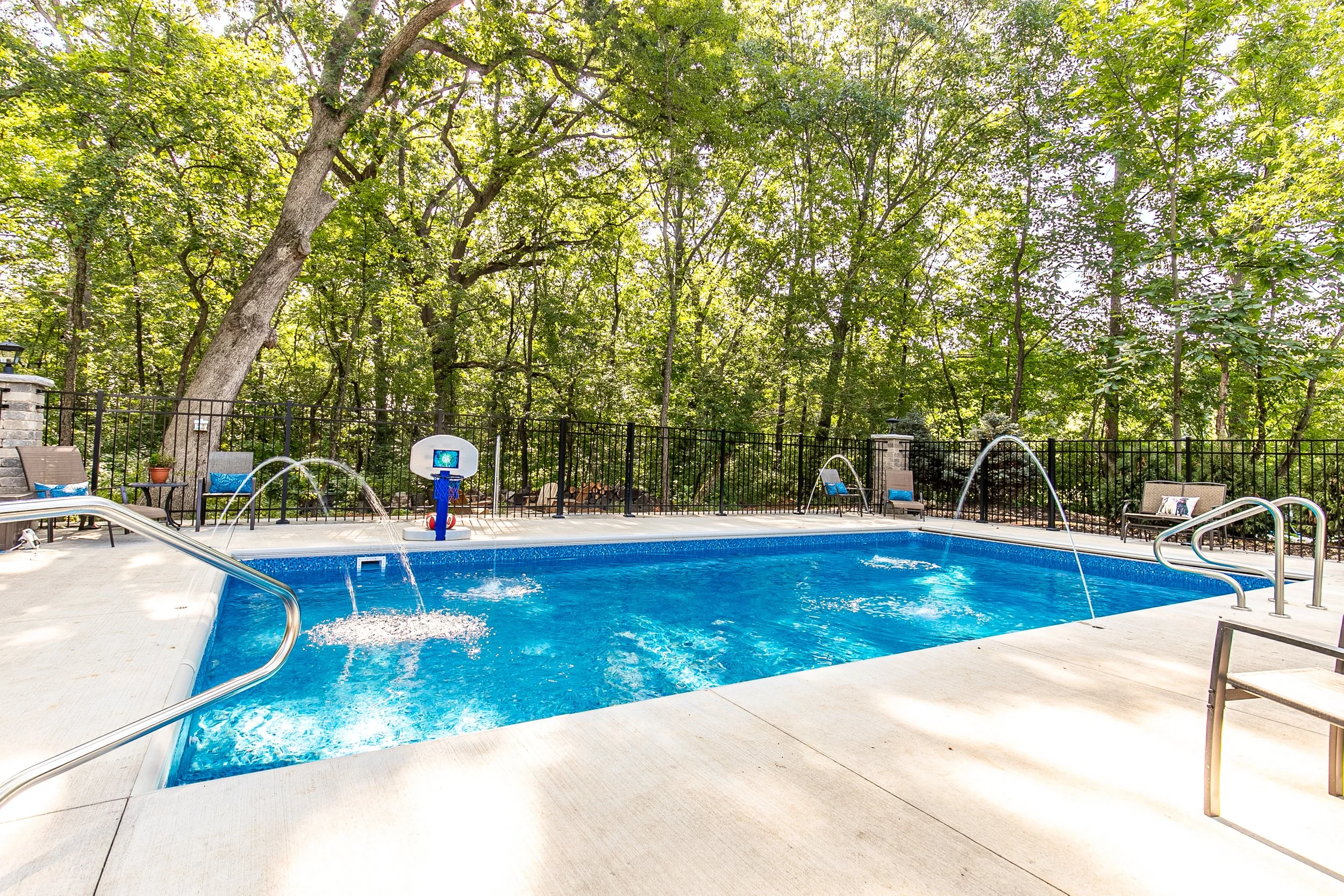 Backyard Getaway — Poolscapes Midwest