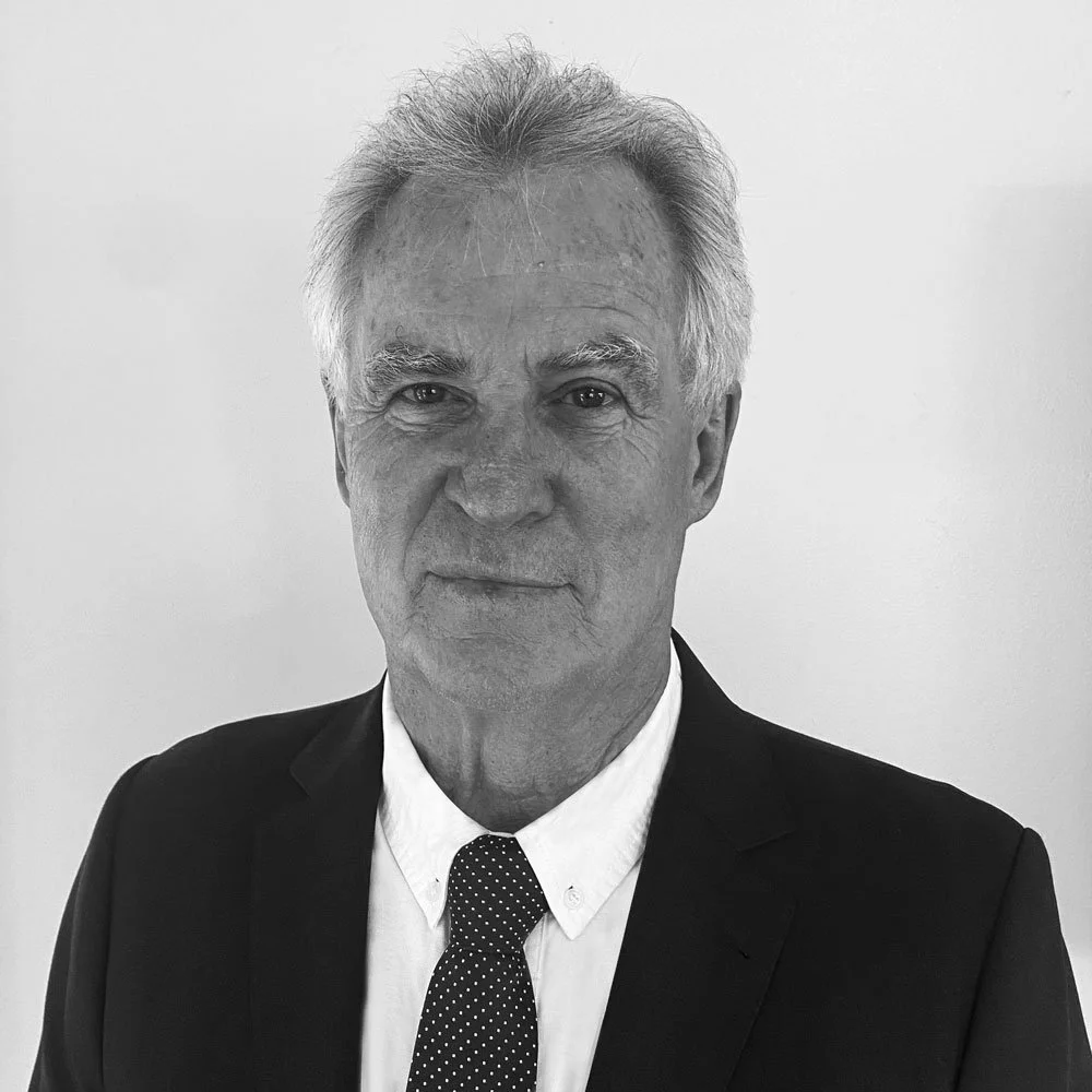 Team 1 — Lyons & Co Valuers