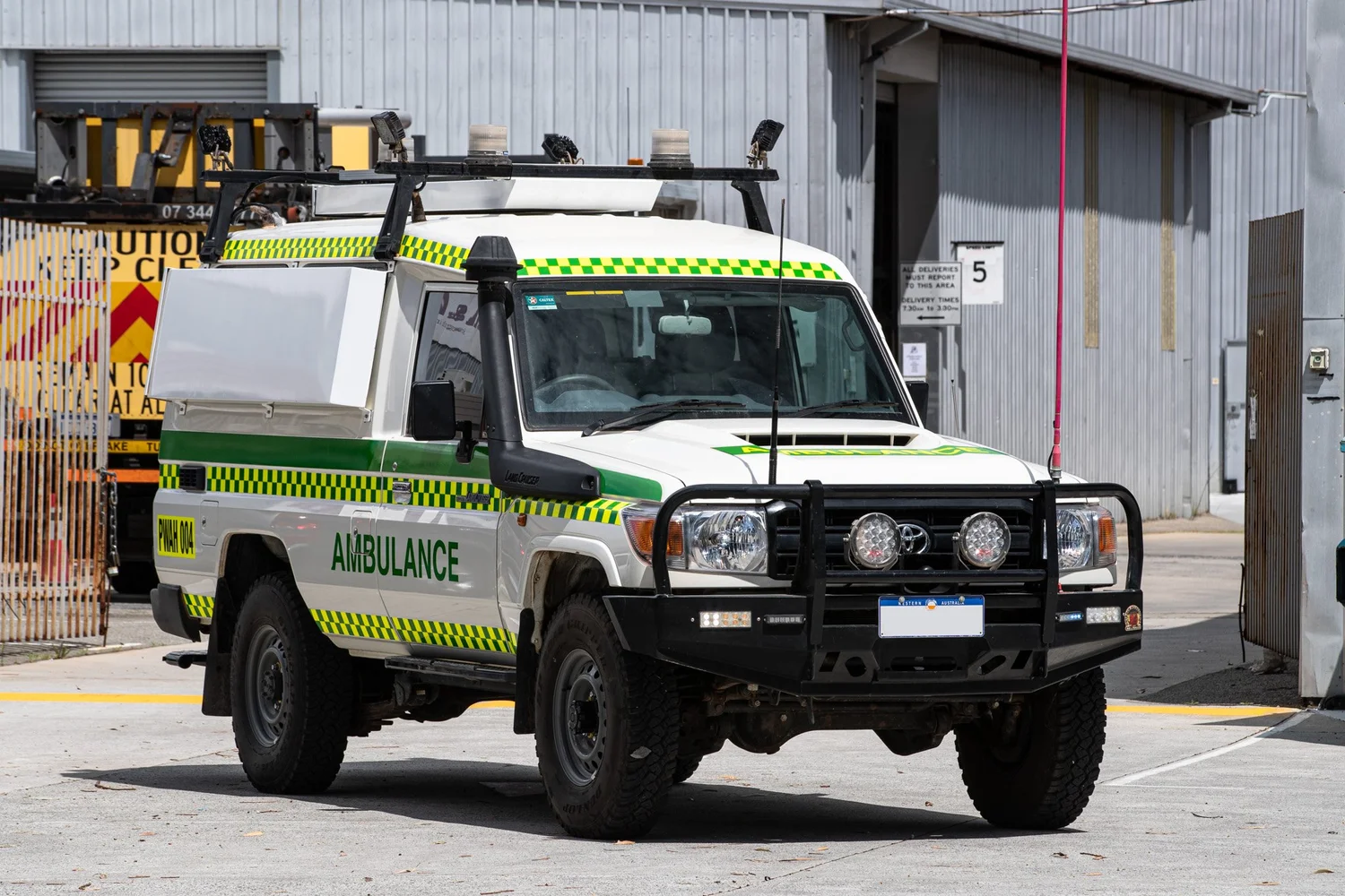 4WD Ambulances & Mine, Site and Industry Emergency Response Vehicles ...