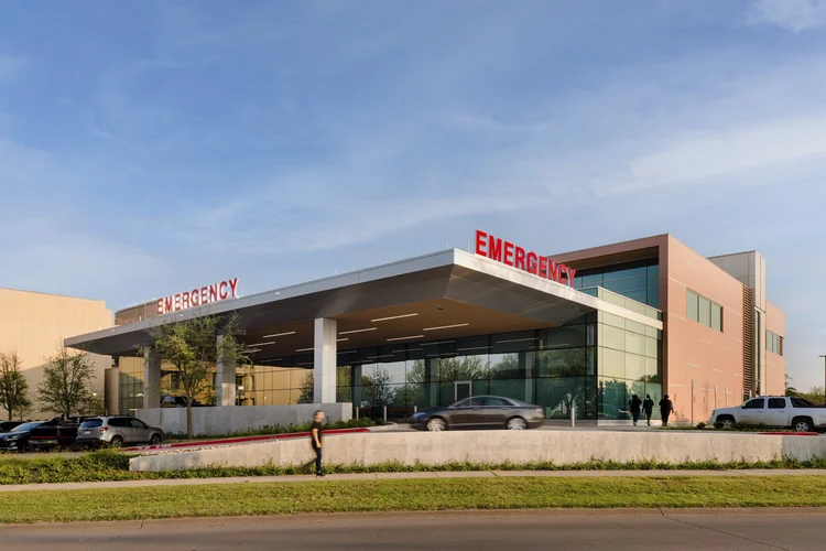 Methodist Charlton Medical Center Emergency Department — The Beck Group ...