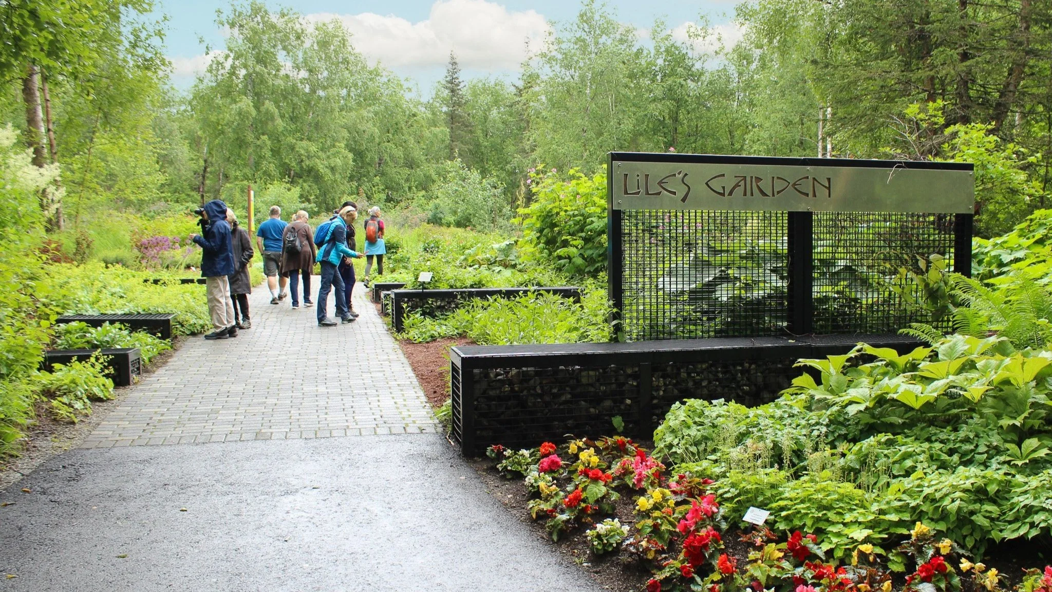 Gardens & Trails — Alaska Botanical Garden