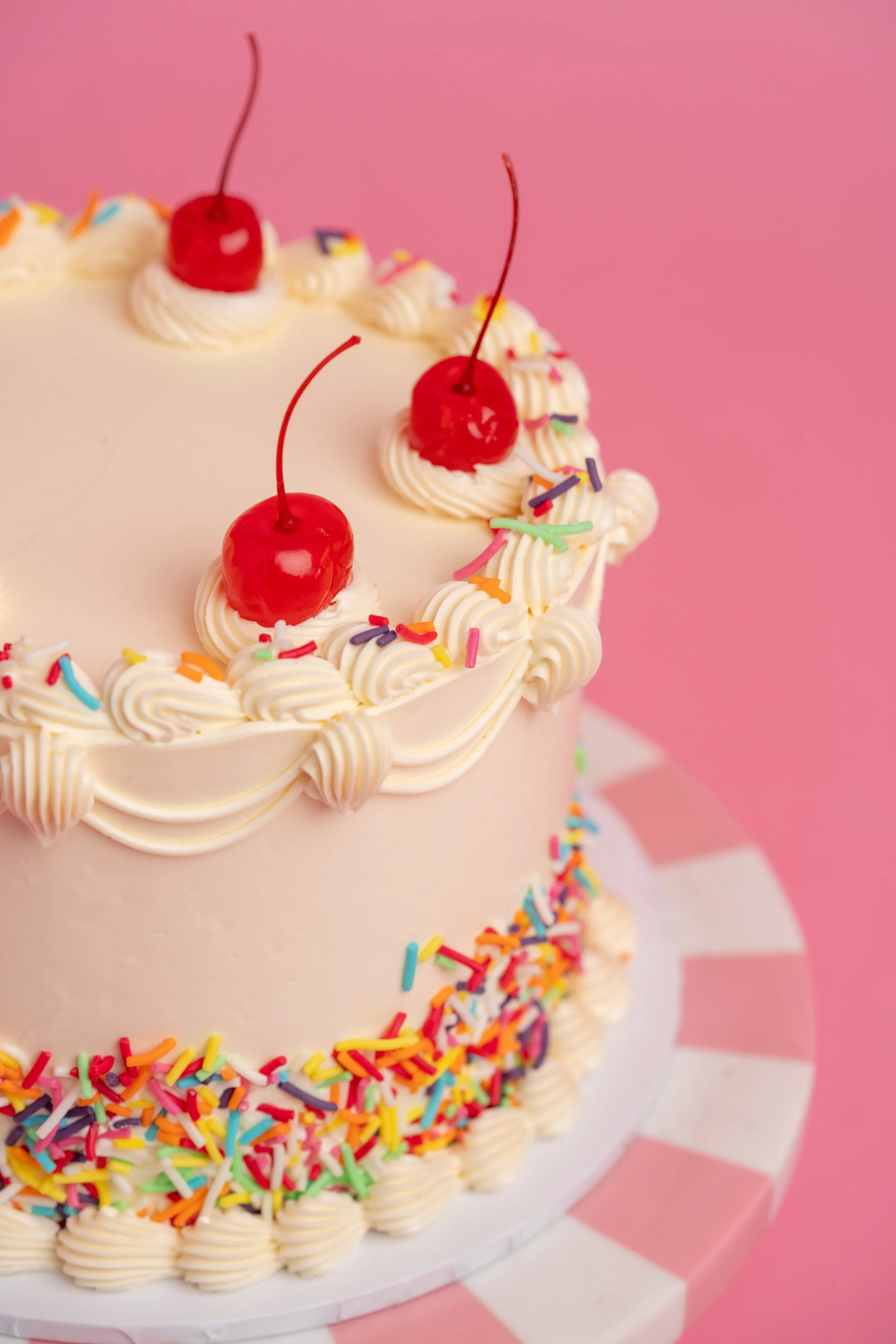 Javi Bakes - Cute, custom, kitsch cakes