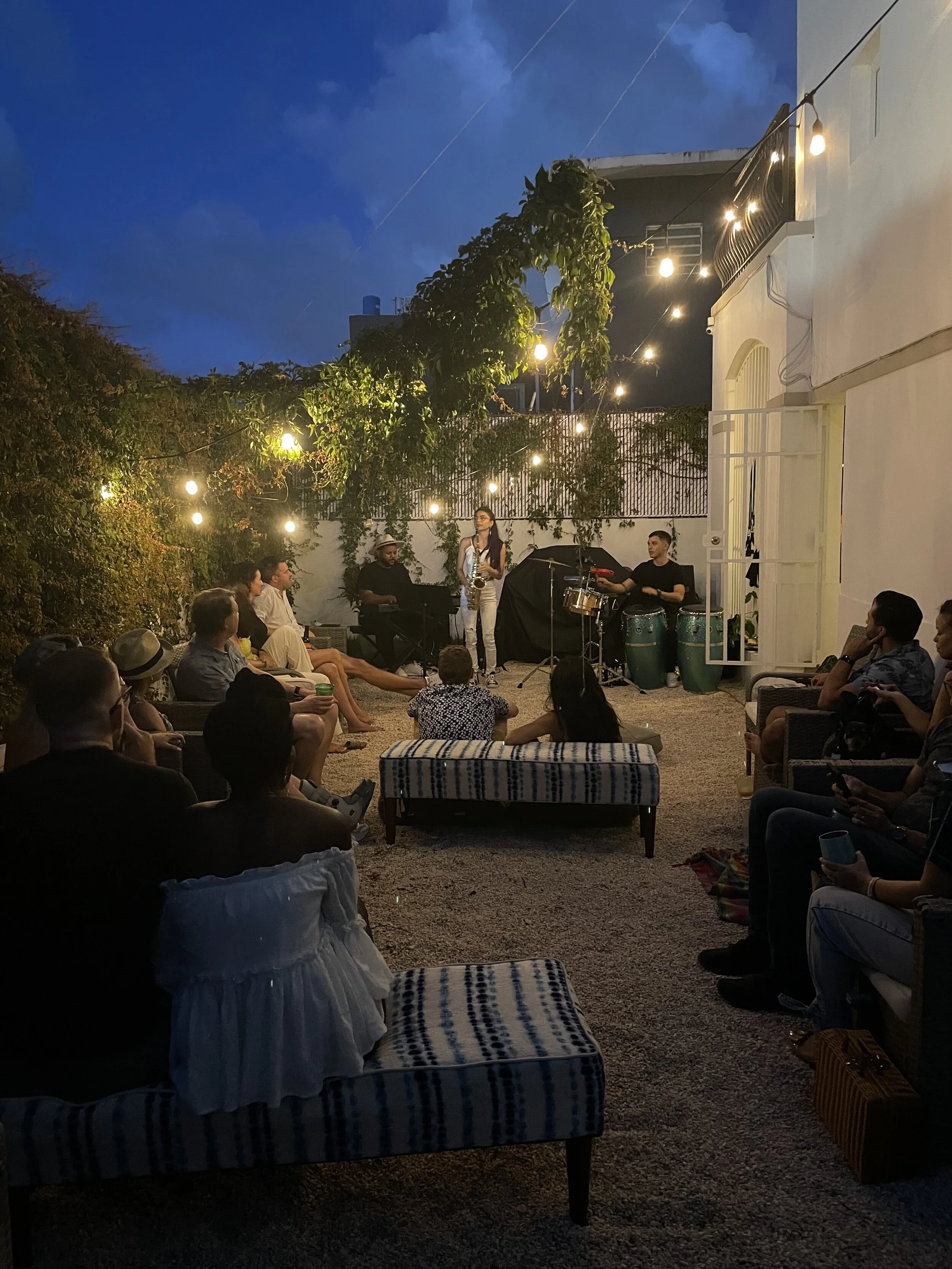 House & Rooms — Casa Chironja