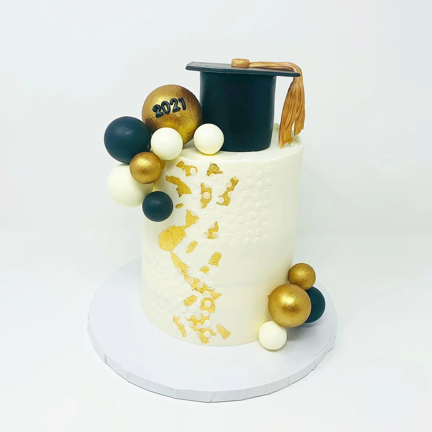 Whitby cakes | Edible images cake | Sweet Girl's Cake Shoppe