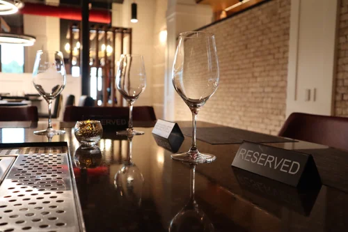 Make a reservation — Prime-88 Steakhouse: Fine Steaks and Wine