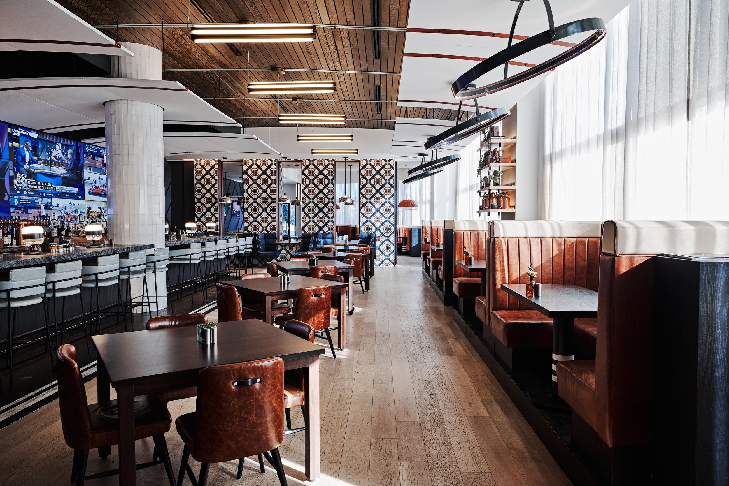 Ten Hands Social Bar & Eatery - Downtown Indianapolis, IN - 241 W ...