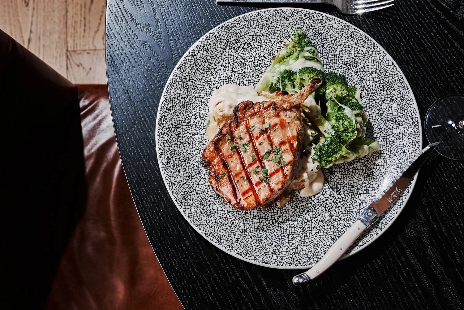 Ten Hands Social Bar & Eatery - Downtown Indianapolis, IN - 241 W ...