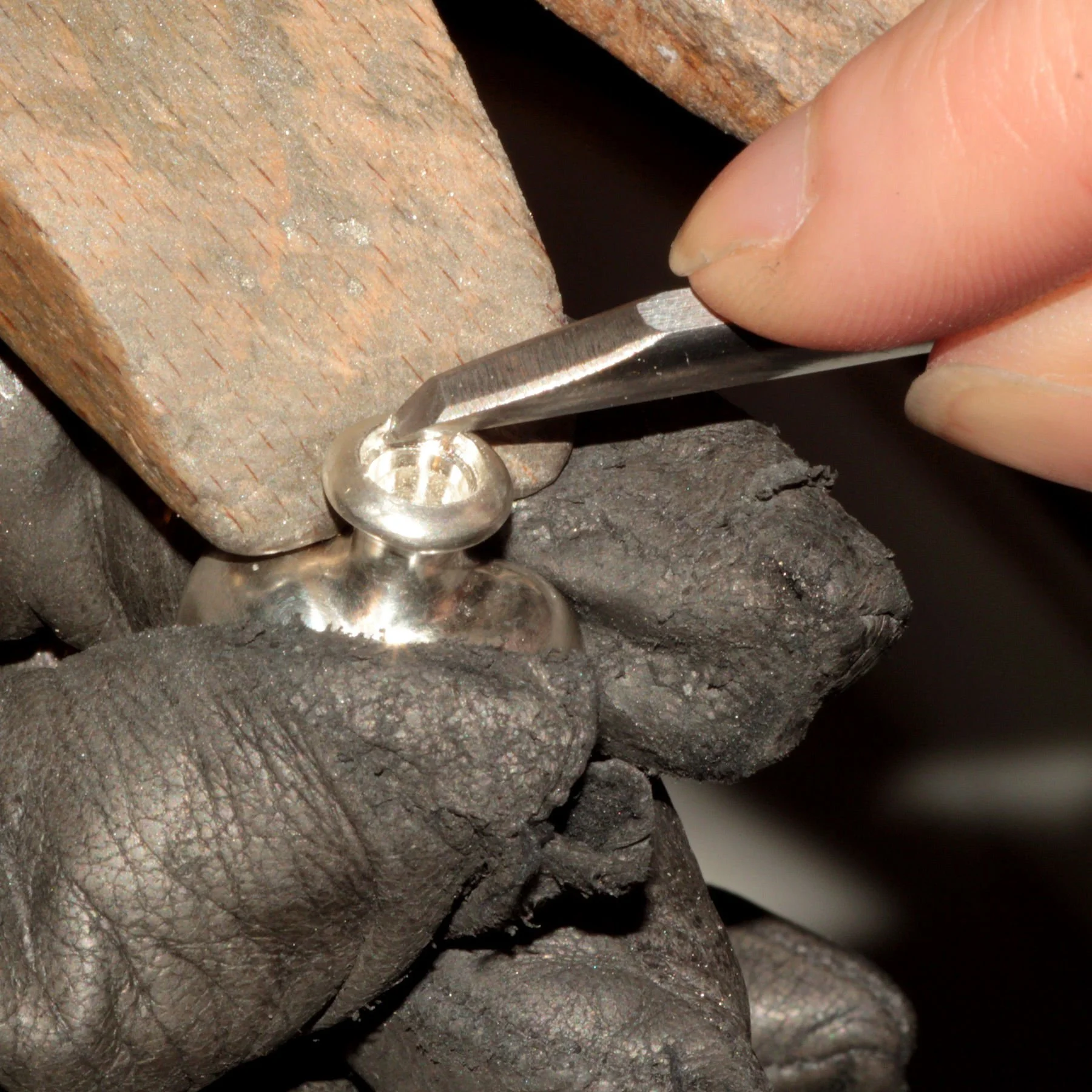 Flush Seting Large Stones in Silver — Anastasia Young